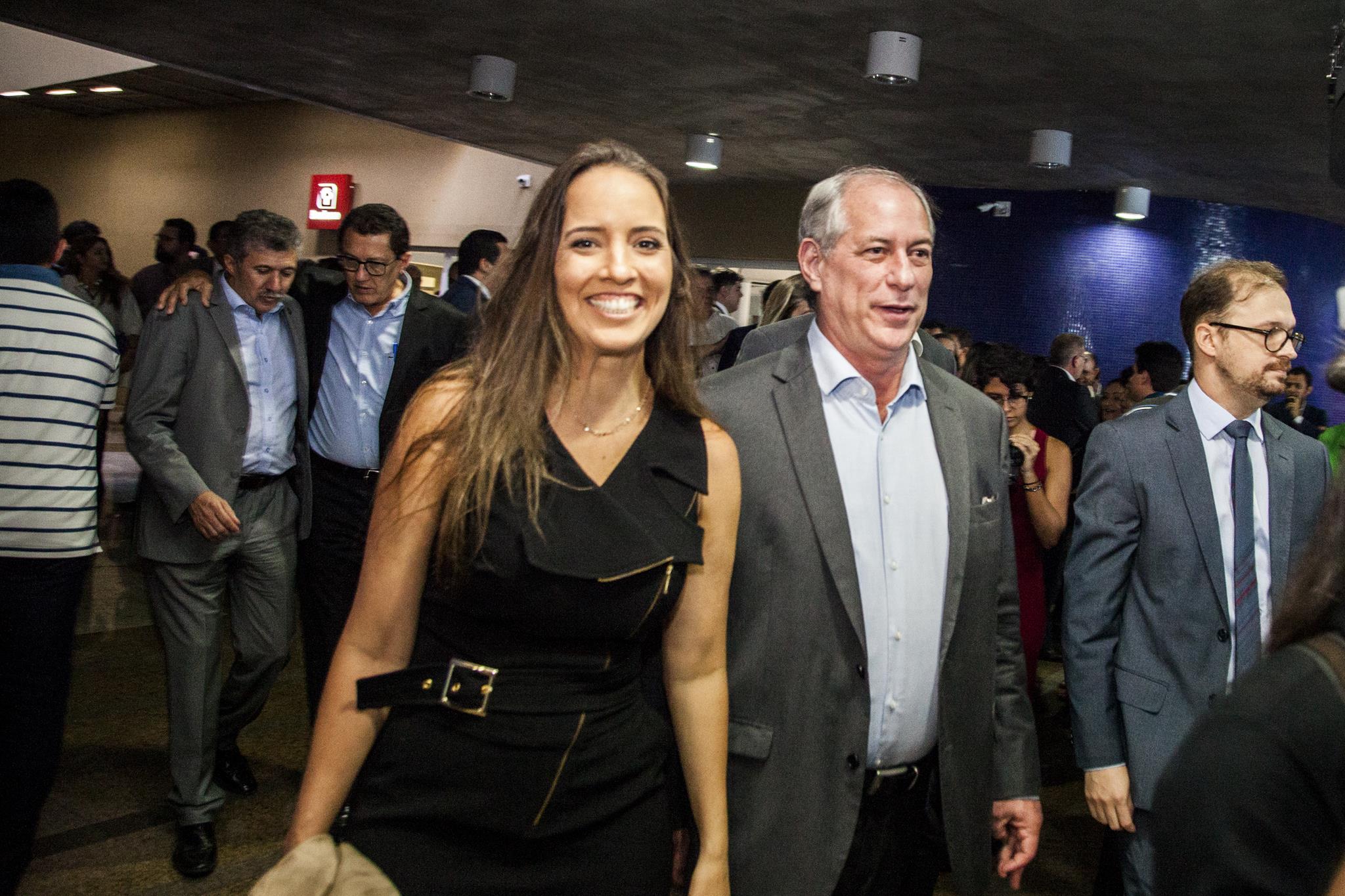 Gisele Bezerra E Ciro Gomes (1) Gisele Bezerra E Ciro Gomes (1)
